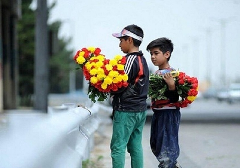 Why does Iran's educational system fail?